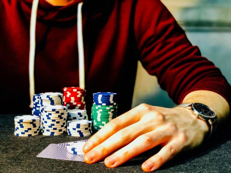 The Psychology of Betting: Understanding the Human Love for Gambling