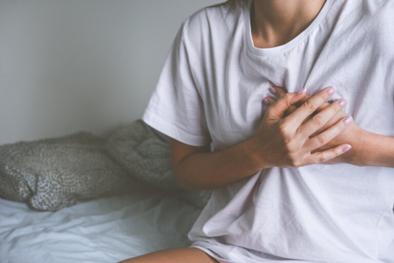 Why Does Your Heart Or Chest Hurt When You're Emotionally Sad - Blendspace
