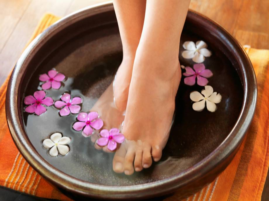 Step Up Your Self-Care - Essential Tips for Everyday Healthy Feet ...